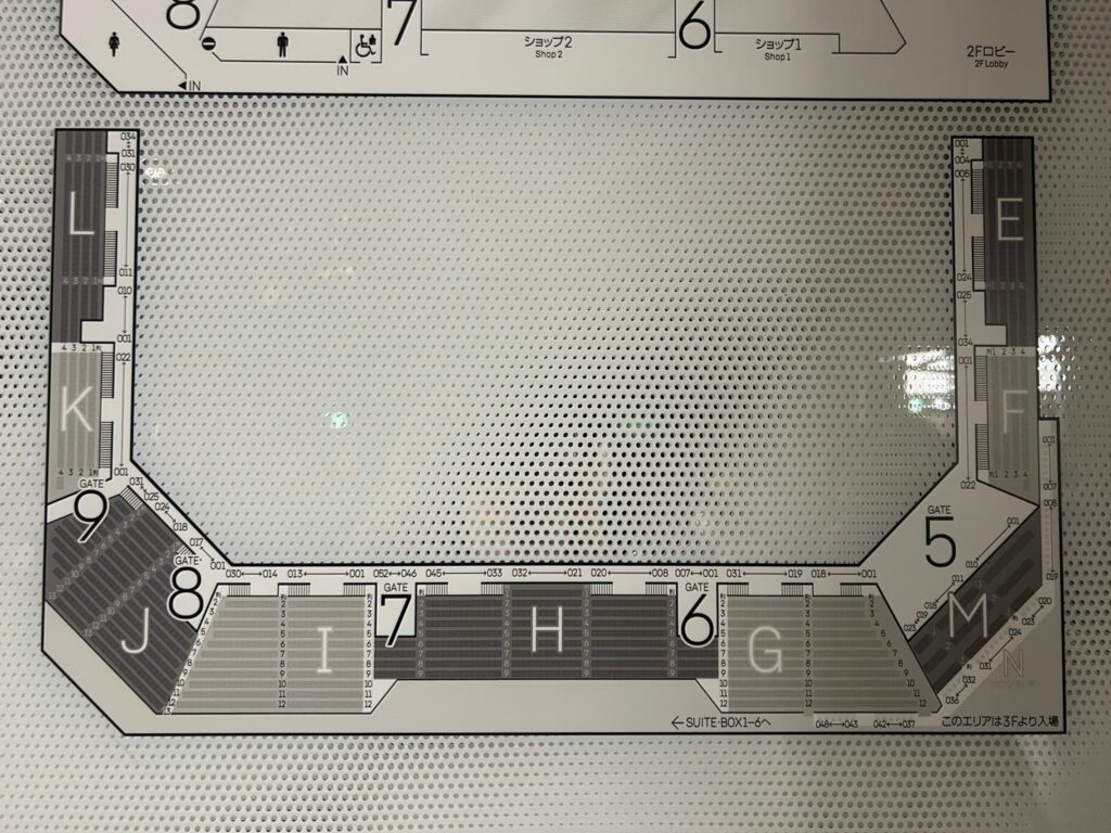 横浜BUNTAIの座席の見え方まとめ！【アリーナ席・スタンド席・3階席】 | フェスギーク